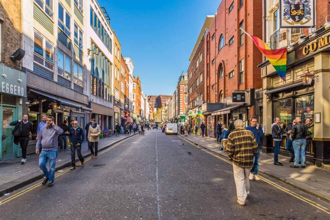 The 22 Most Famous Streets in London to Visit - Gringa Journeys
