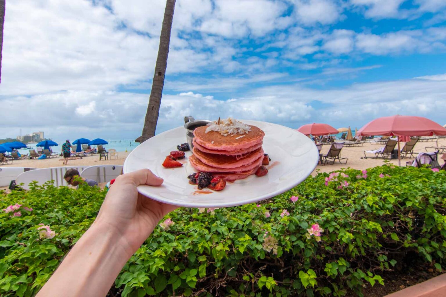 The 25 Best Places to Eat in Oahu: Poke, Shave Ice, & More!