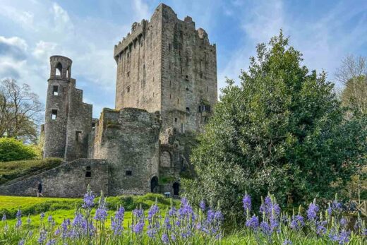 Kissing the Blarney Stone: Tips for Visiting & the Legend!