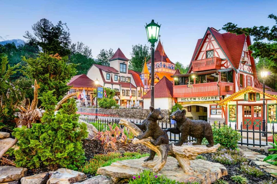 The 16 Most Beautiful Places to See Fall Foliage in Georgia
