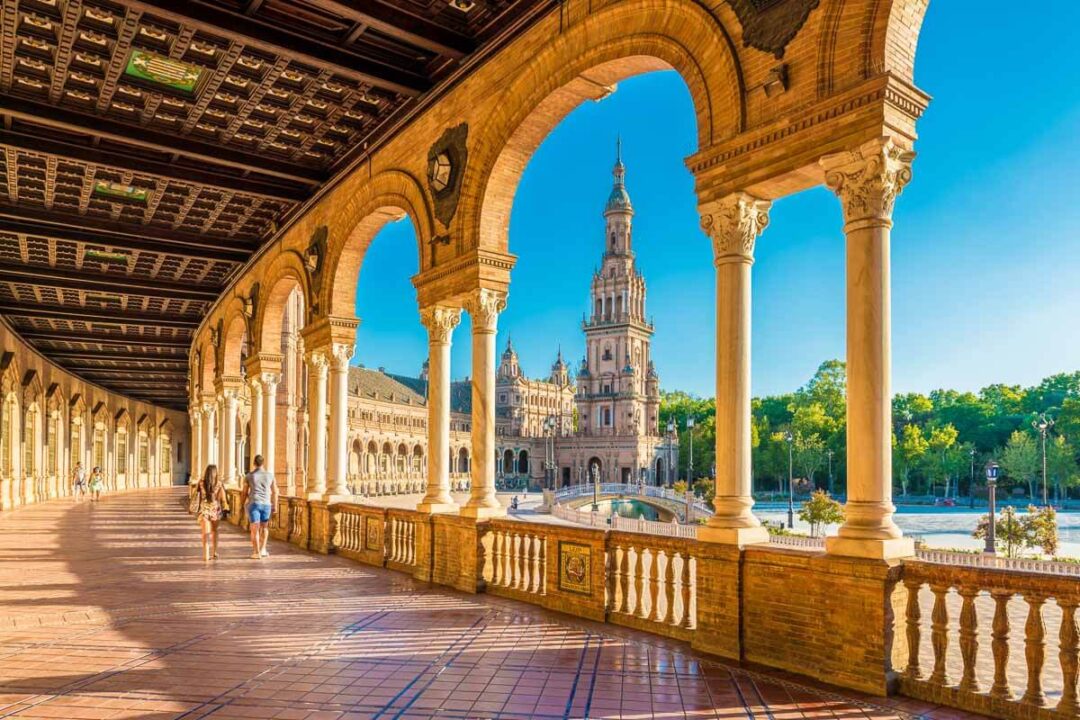 Spain or Italy: Which Country Should You Visit?