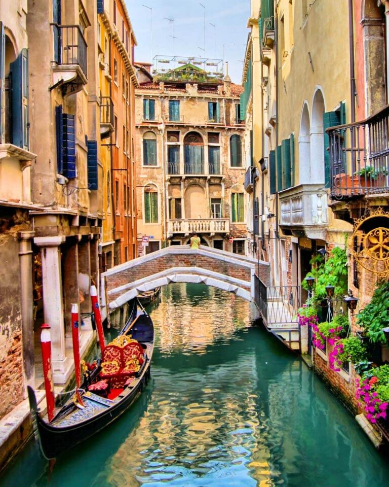 Spain or Italy: Which Country Should You Visit?